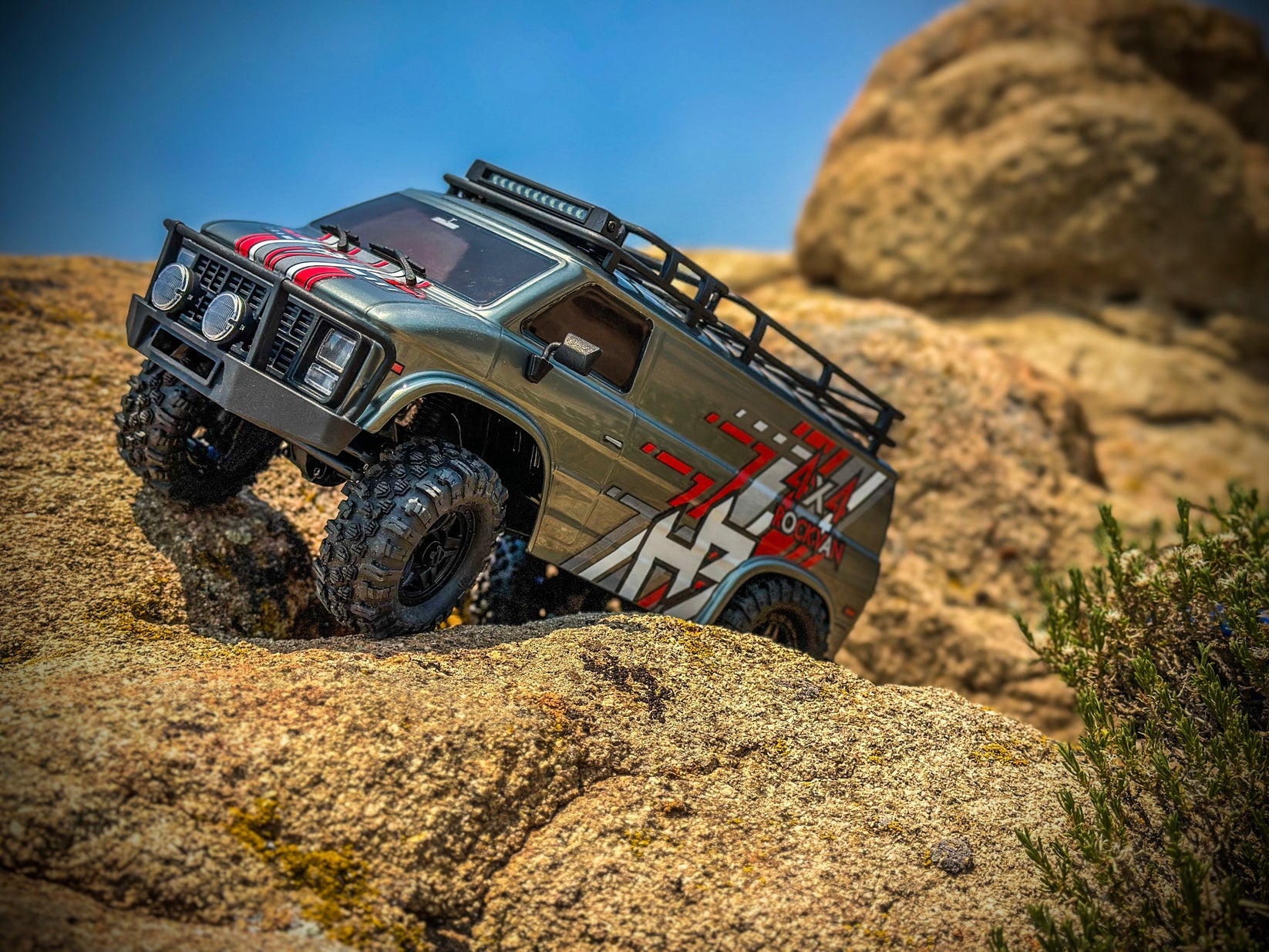 CR18P EVO V2 Rock Van, Brushed, 4x4 RTR Trail Crawler, Choose Color ...