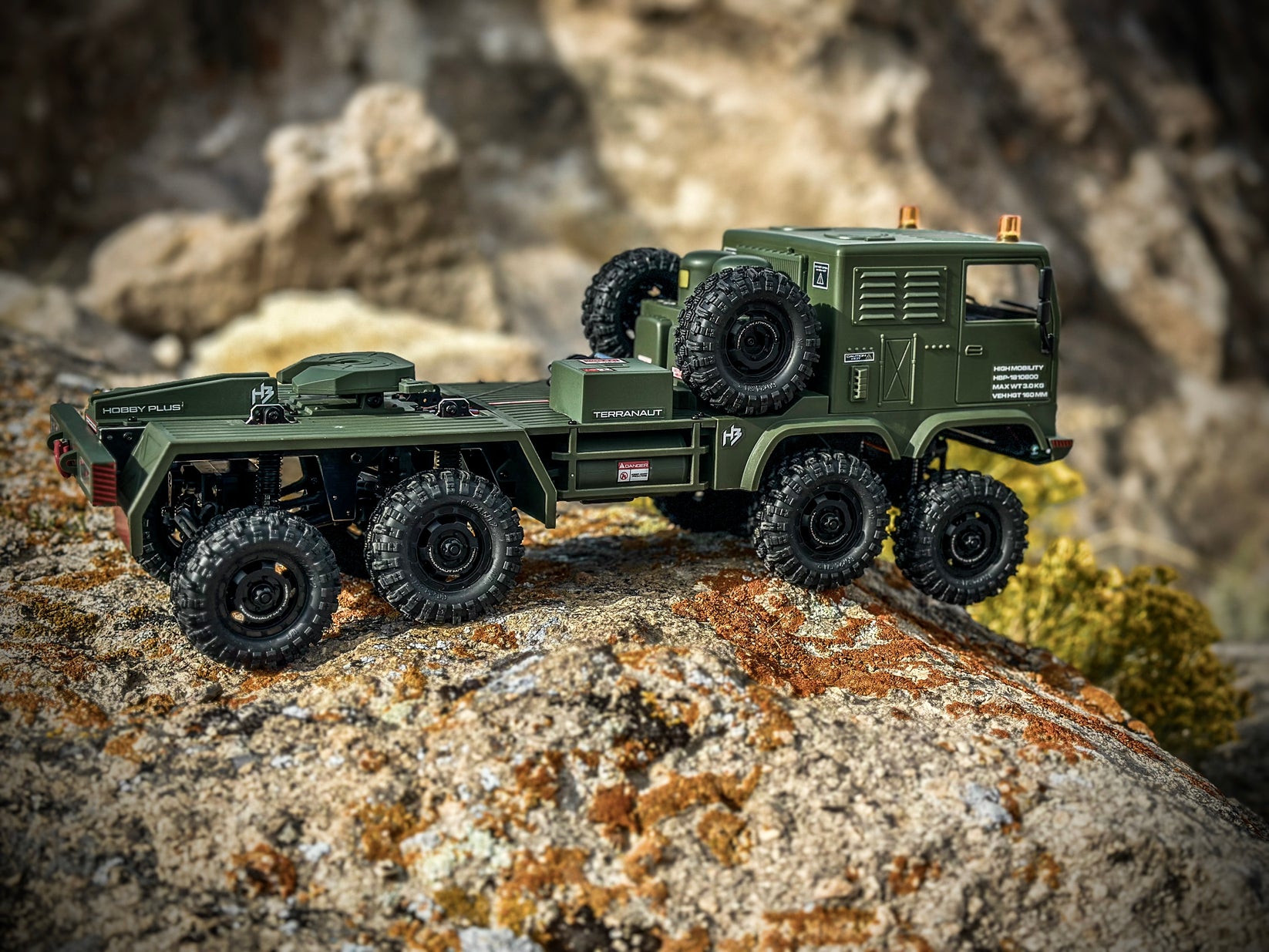 CR18P Terranaut 8X8, Active AWS (Choose Color) – Hobby Plus RC